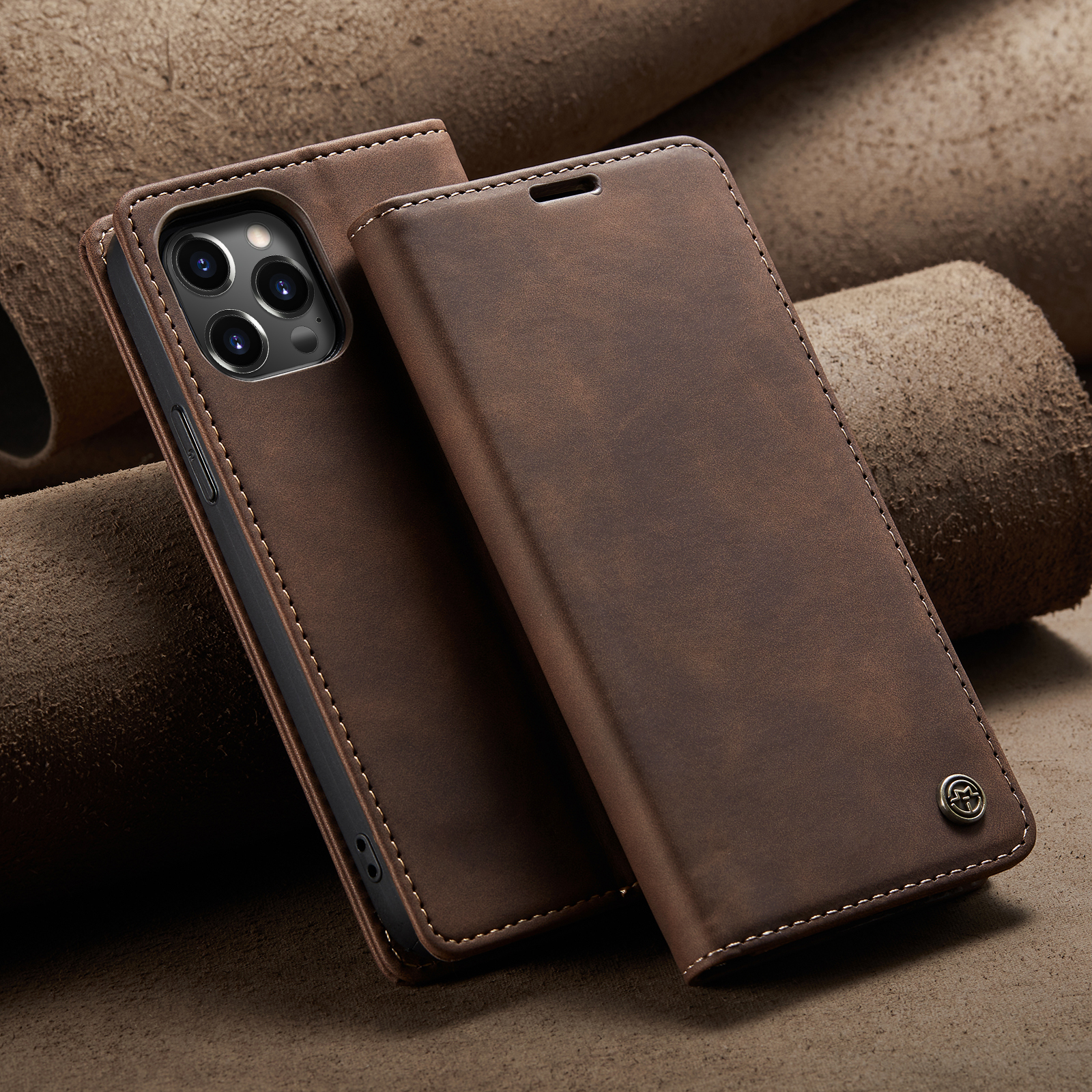 Caseme retro bookcase iPhone 14 Pro Max hoesje Koffie | Fonu